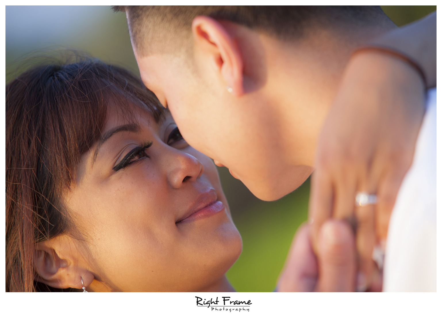 honolulu engagement photographers