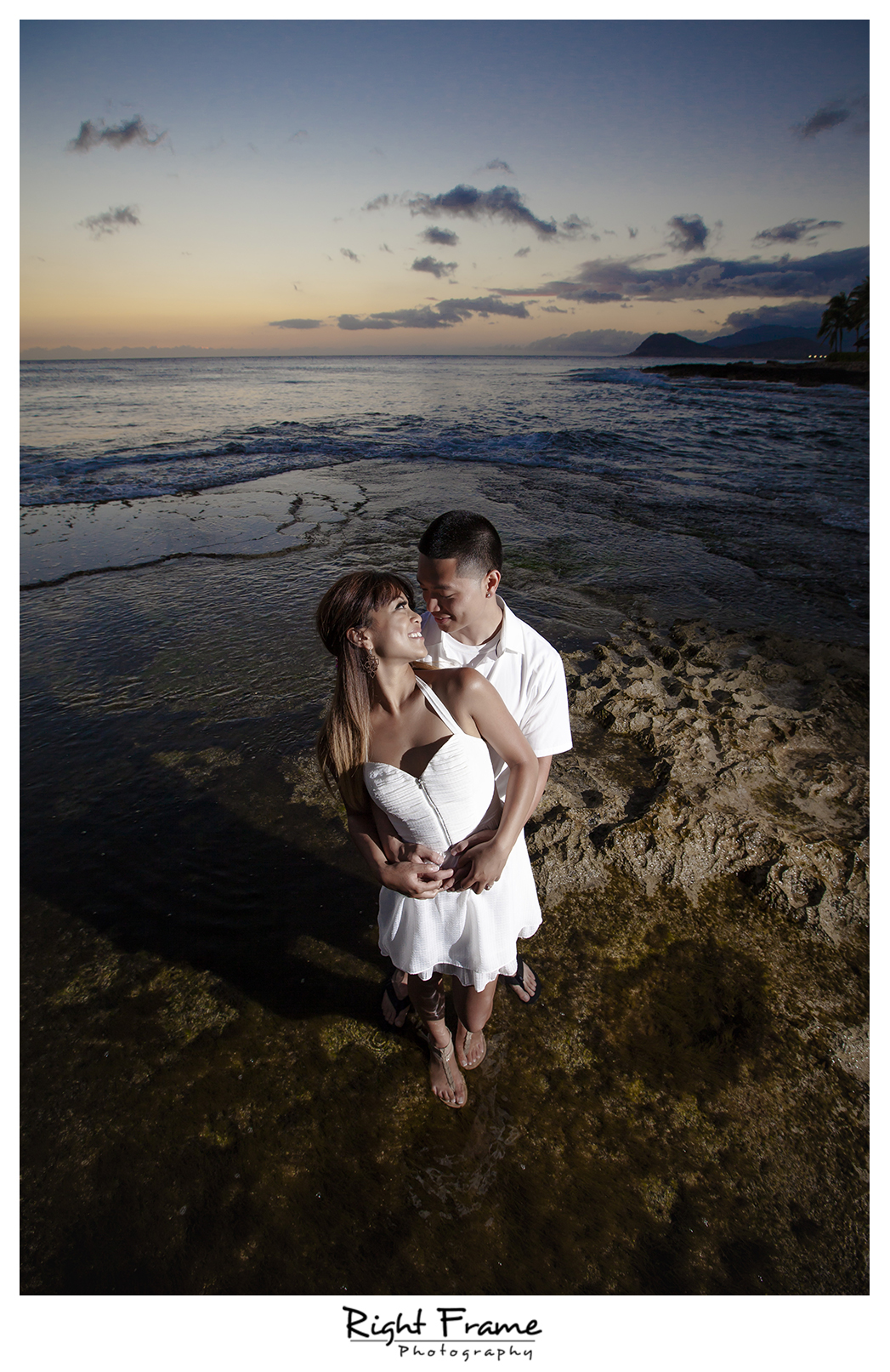 Honolulu engagement photographers | Jewelyn | Right Frame Photography