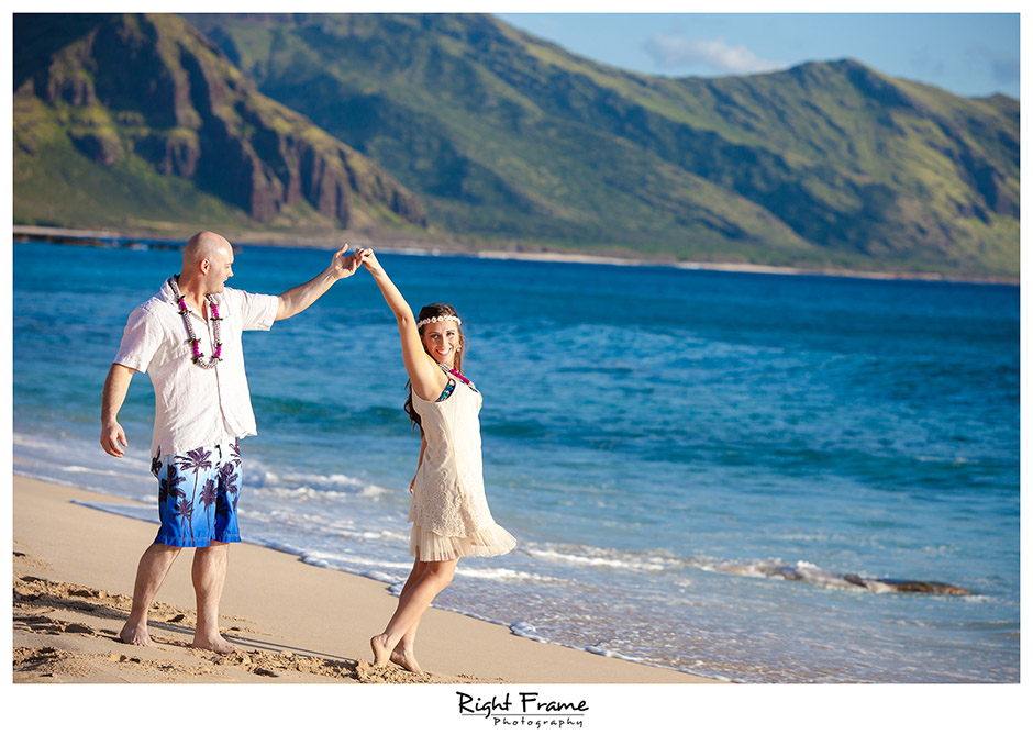 Photographers in Oahu Hawaii | Rebecca