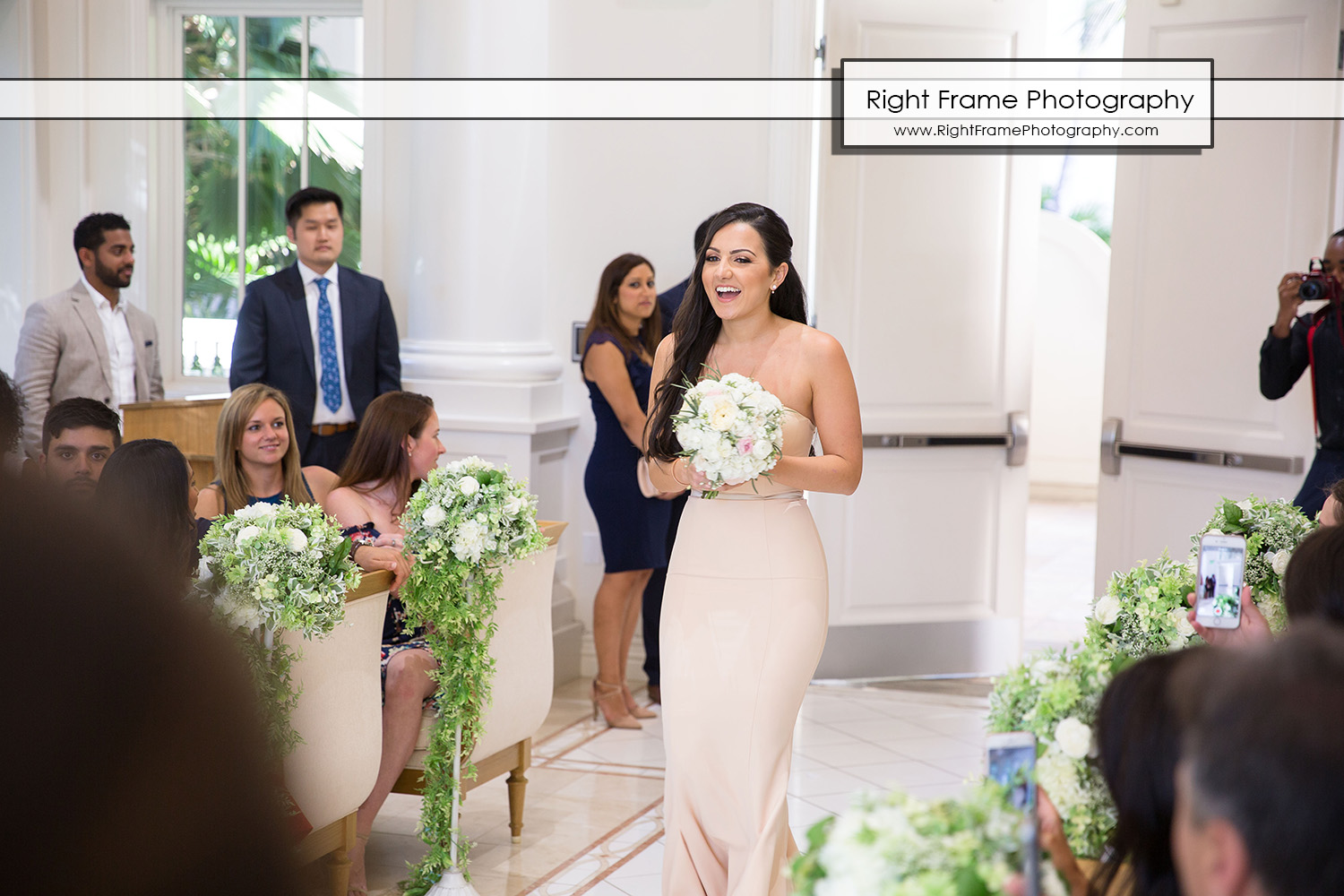 Hawaii Wedding in AKALA CHAPEL | HILTON HAWAIIAN VILLAGE