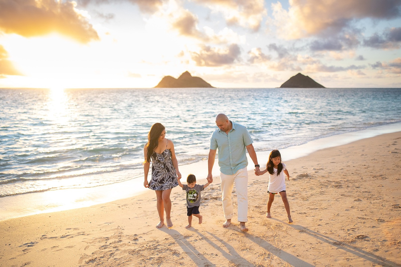 Oahu Family Photographer | Natural Beach Family Portraits